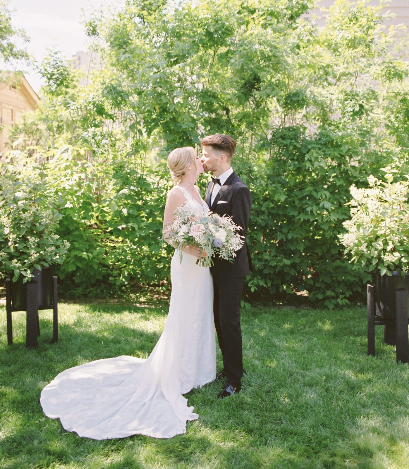 This Intimate Backyard Wedding Proves How Beautiful and Meaningful A ...