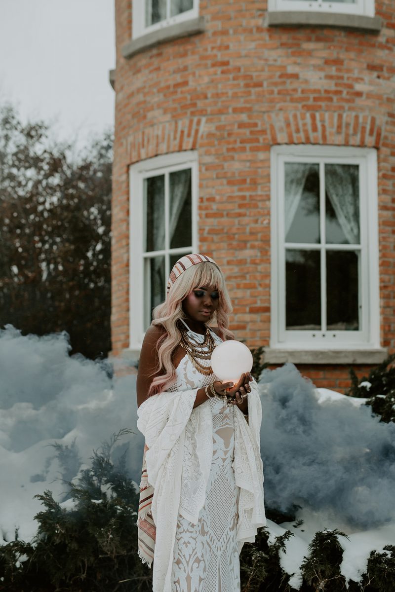 The Oracle at Cronquist House // A Haunted Halloween Inspiration Shoot ...