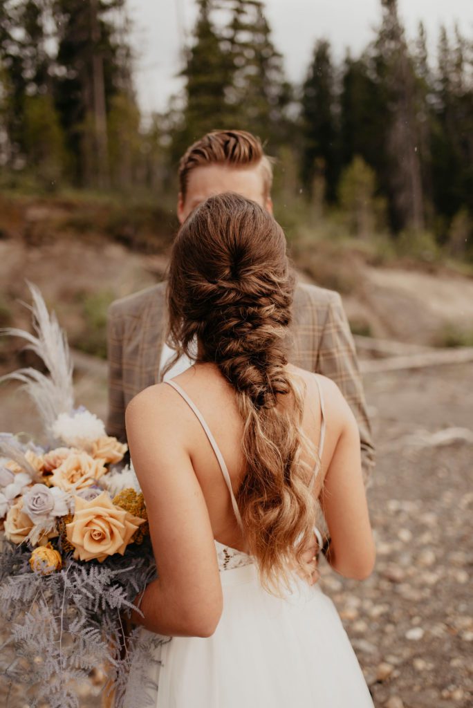 A Bold Colour Palette of Lavender & Tangerine Gives This Boho Elopement ...