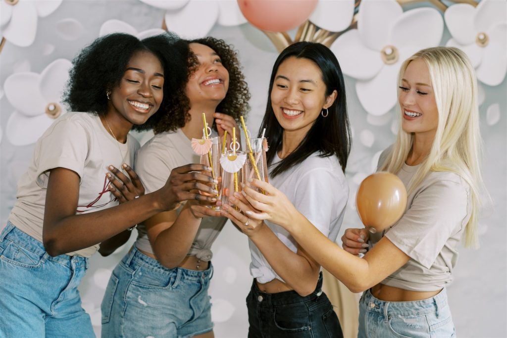 Planning a Bridal Shower: 7 Tips to Throw The Ultimate Shower | Brontë ...