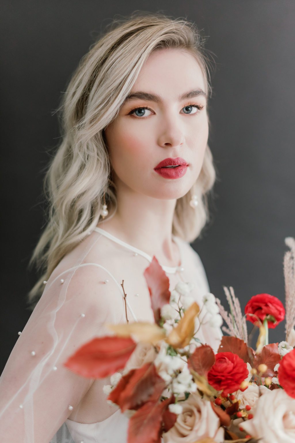 We're Really Falling For These Autumn Florals and Modern Bridal Styles ...