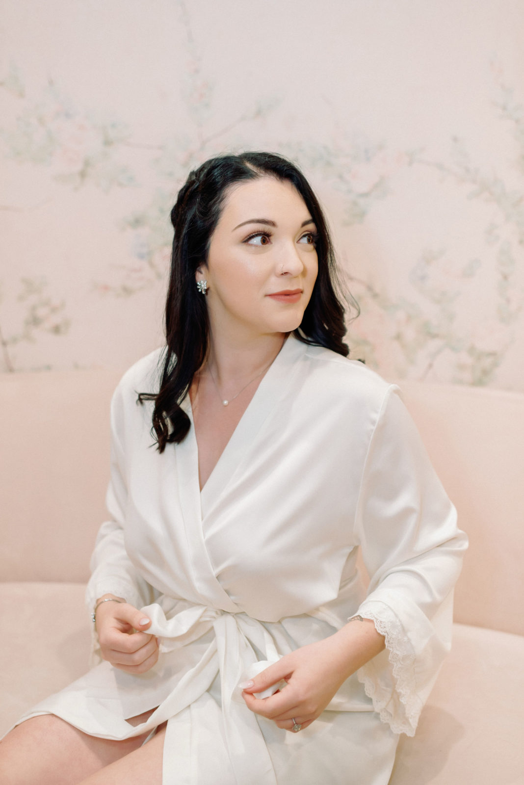 Flores & Pine Wedding With A Jewel-Toned Colour Palette of Emerald ...