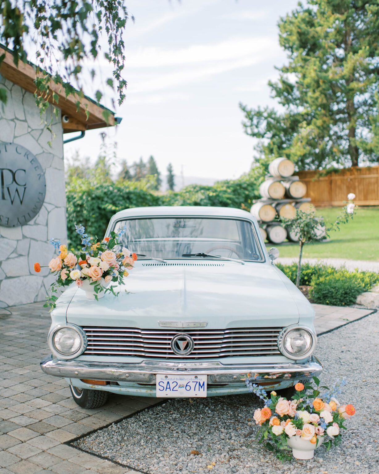 A Vintage Baby Blue Getaway Car & Colourful Summer Wedding Florals ...