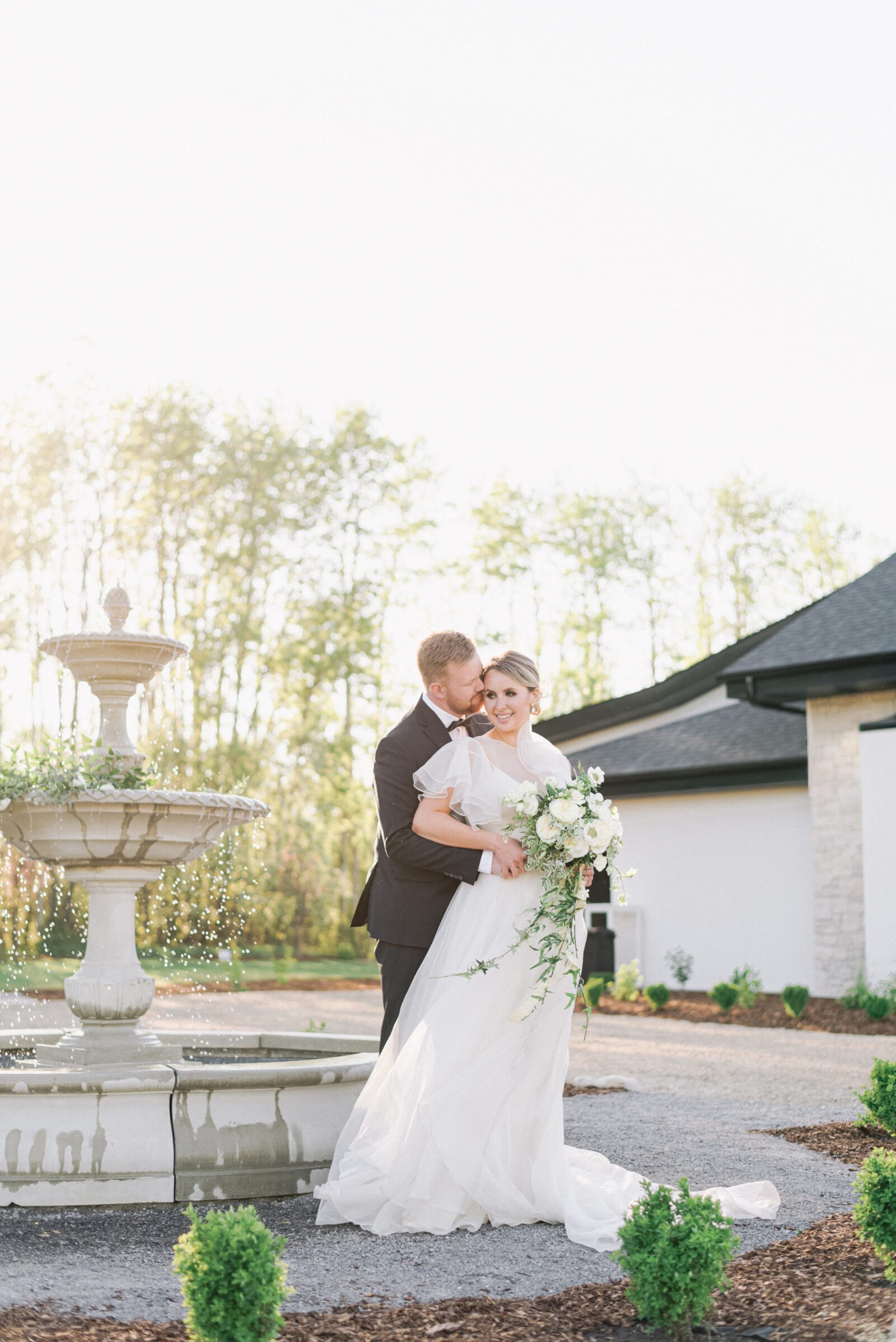 Fine Art Meets Cottage Core Wedding Inspiration for Summer